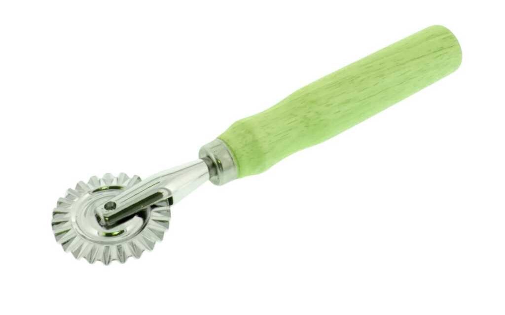 Comprehensive Buying Guide To Wheel Pastry Cutters | Zoom Cuisine